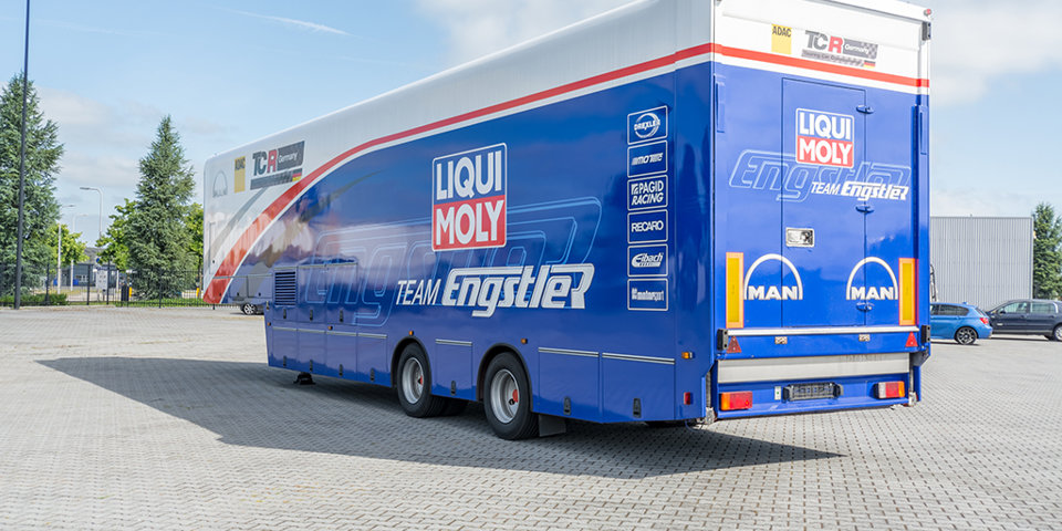 ex Ferrari Formula One race trailer - market.racetrailer.com