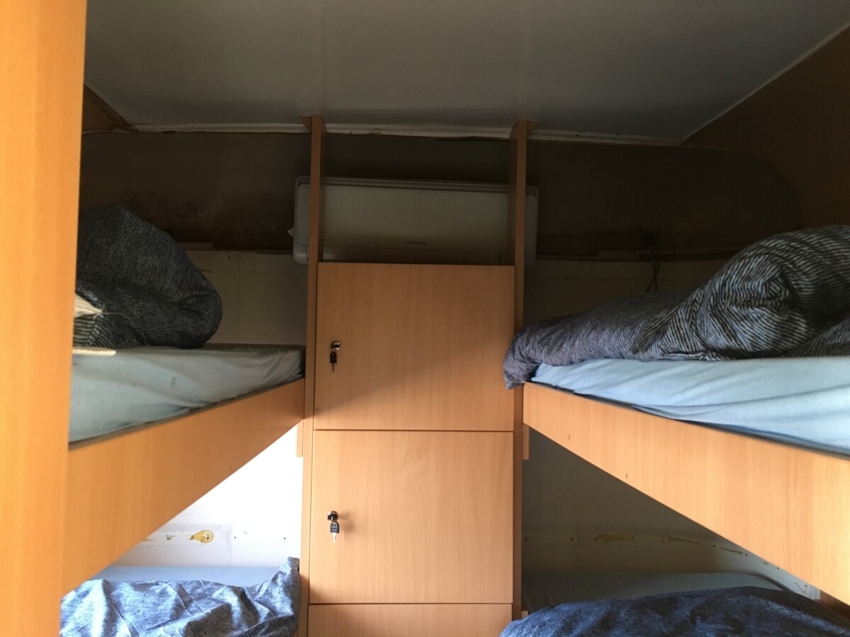 F1 trailer with Mercedes truck (complete package) - market.racetrailer.com