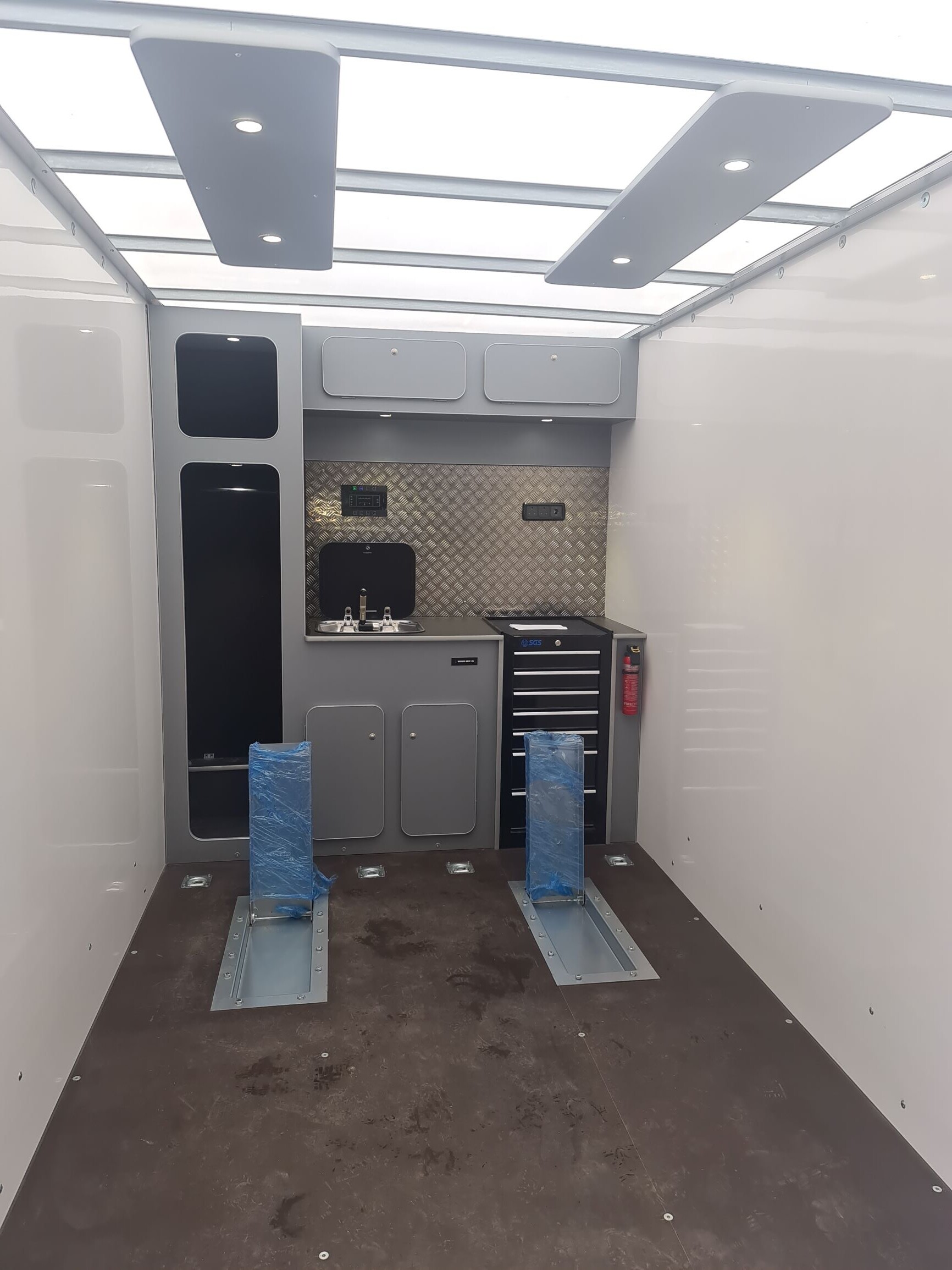 race box trailer - market.racetrailer.com