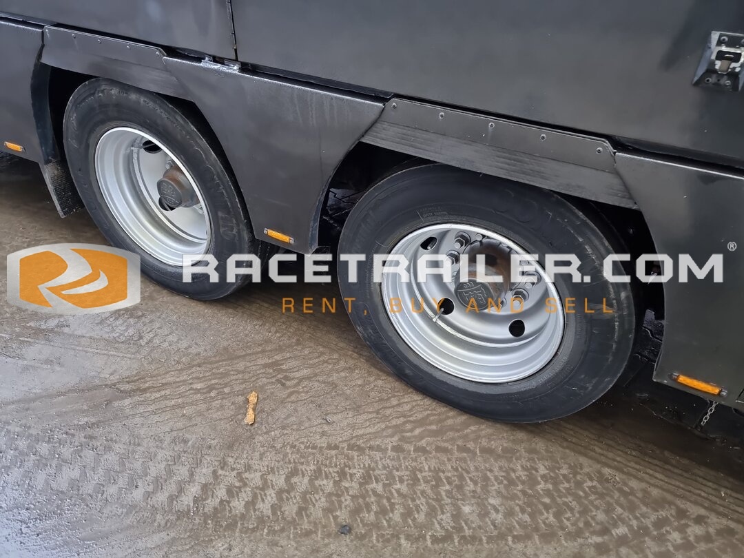 MAN TGS + ROLFO Race trailer - market.racetrailer.com